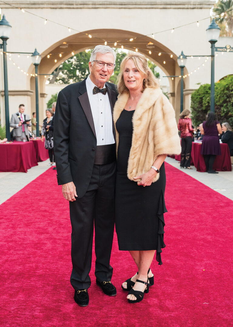 Globe Gala — an evening of “Glitz & Glamour” — Ranch & Coast Magazine