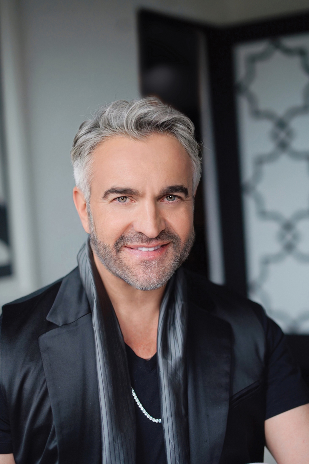 Designer to the stars Martyn Lawrence Bullard shares his unexpected ...